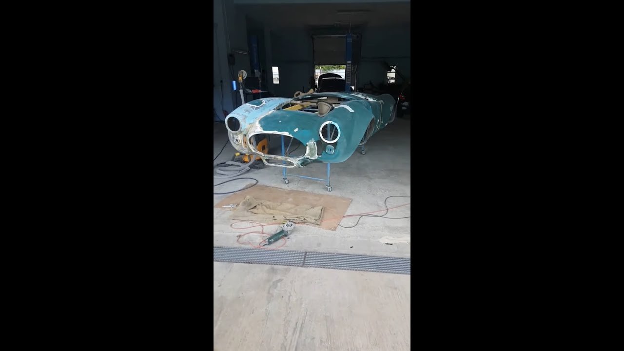Kit Car Cobra En Cours De Rénovation